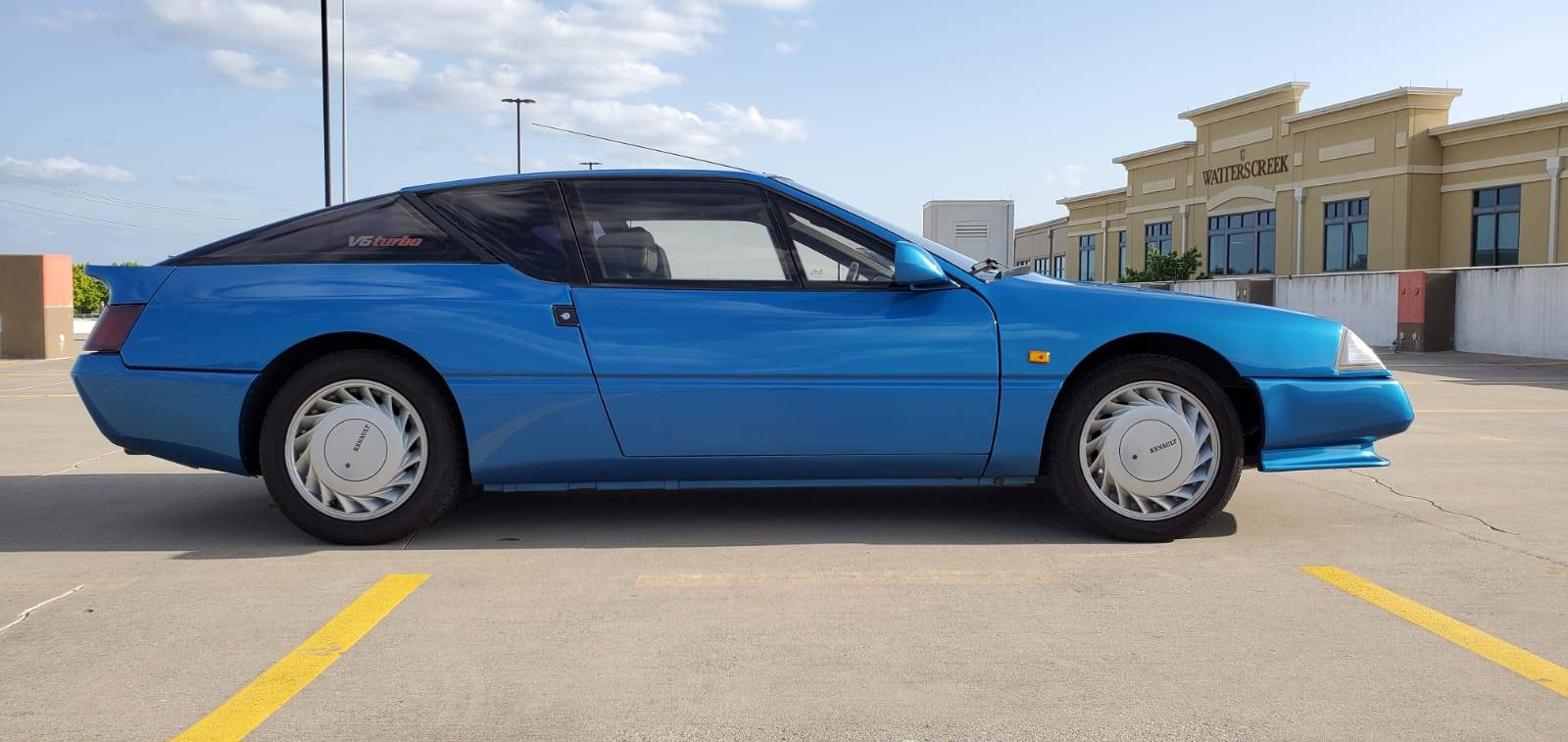 The Renault Alpine A310 will always look like the future - APEX.one